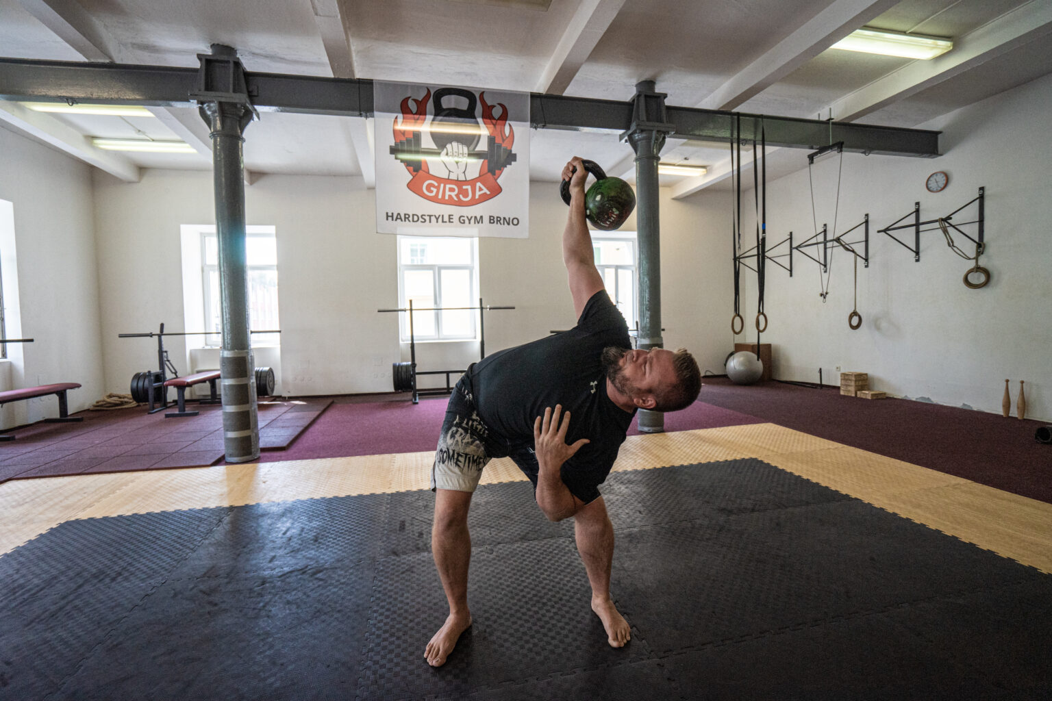 Kurz velmi pokročilých kettlebell cviků - Girja.cz